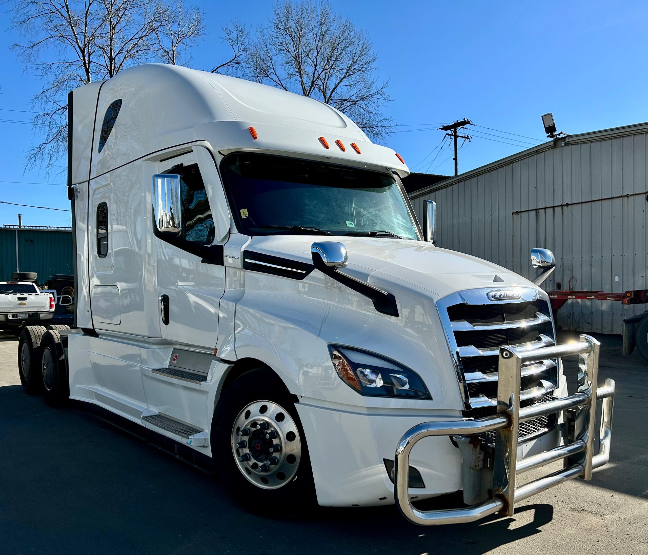 2023 FREIGHTLINER CASCADIA – MINT CONDITION!! - AONE Truck Sales